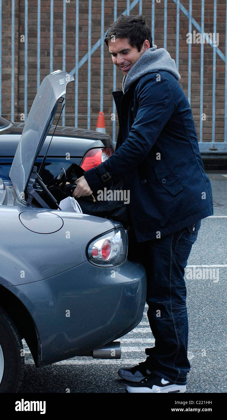 Emmerdale studios hi-res stock photography and images - Alamy