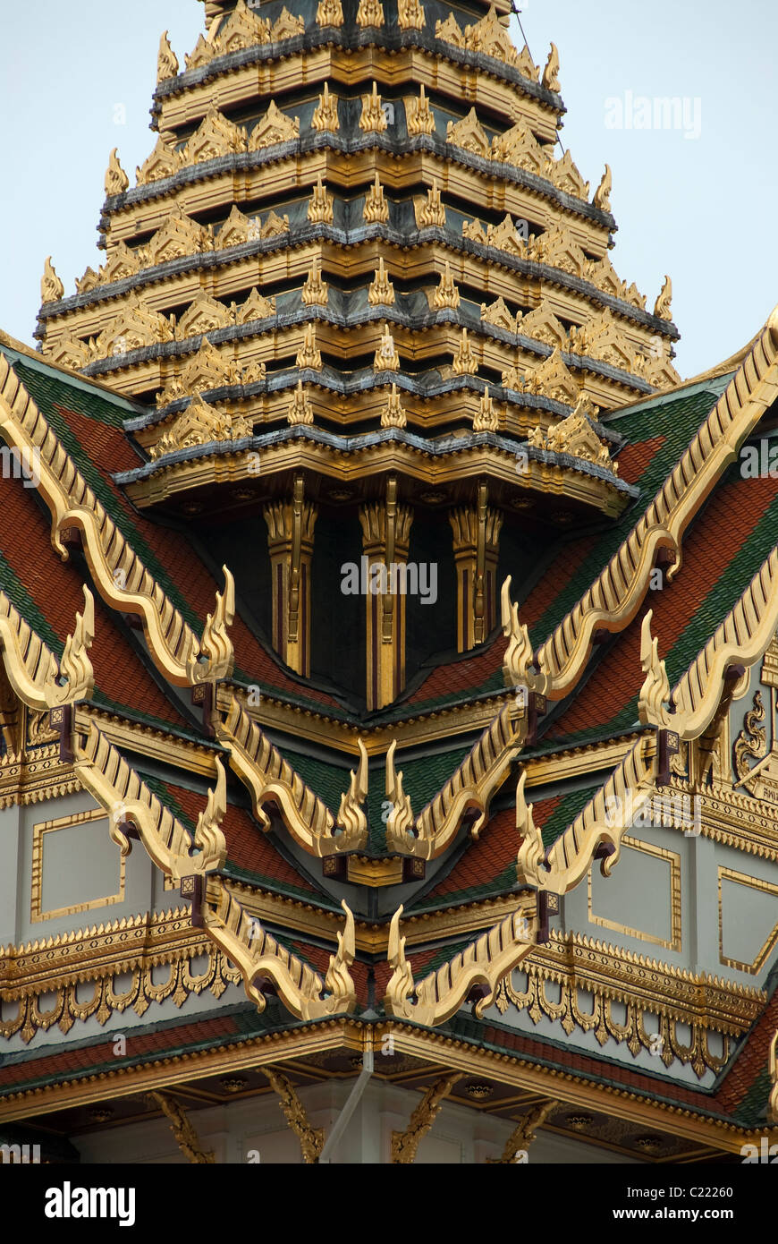 Spectacular roof detail of the grand Palace Bangkok Stock Photo - Alamy