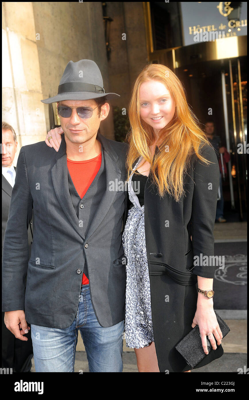 Lily Cole & her boyfriend Paris Fashion Week Spring/Summer 2010 Ready ...