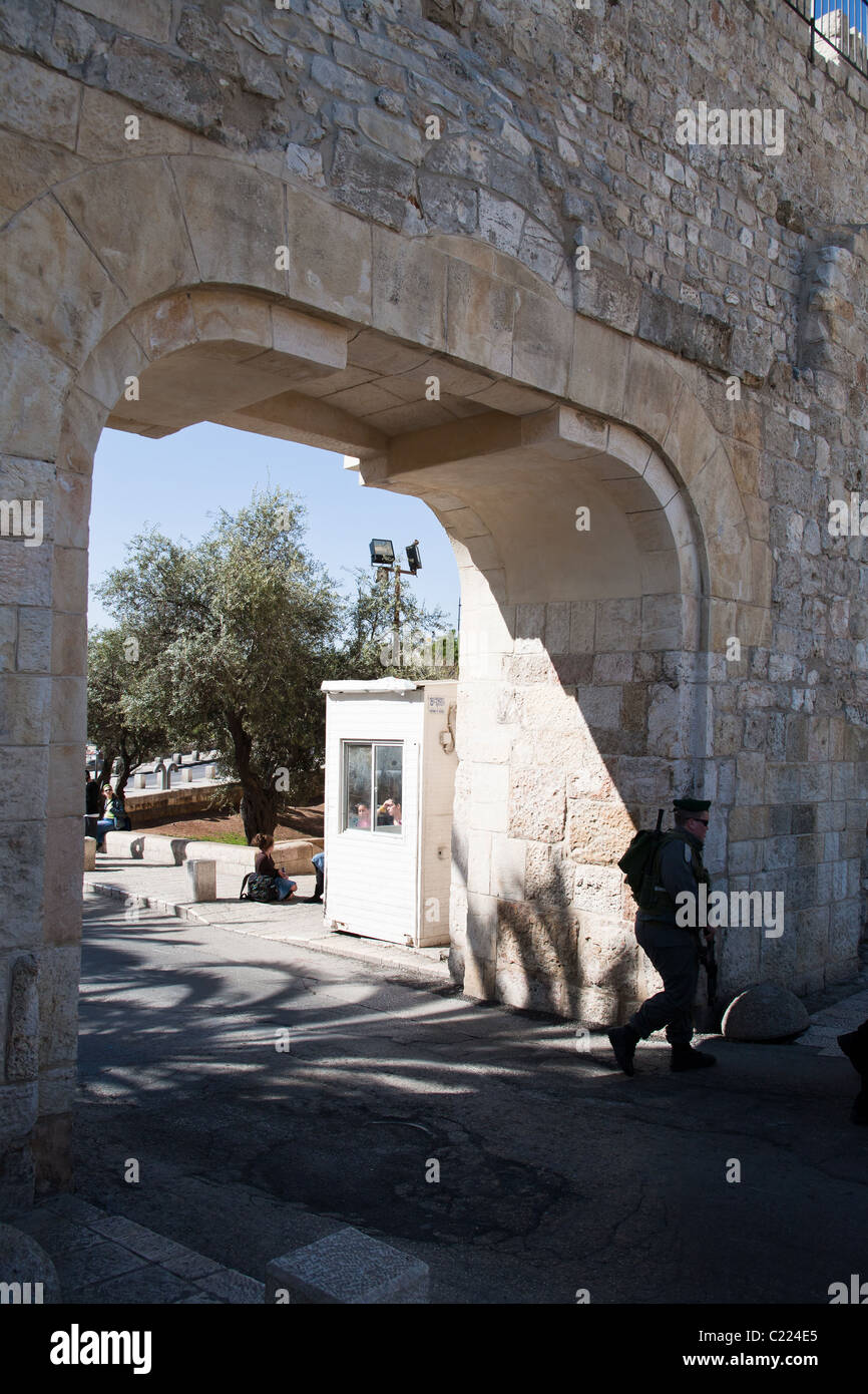 Dung Gate Jerusalem Old City Stock Photo - Alamy