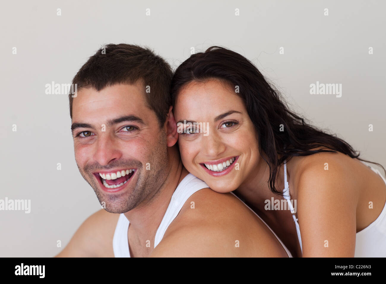 Smiling newly weds couple hi-res stock photography and images - Alamy