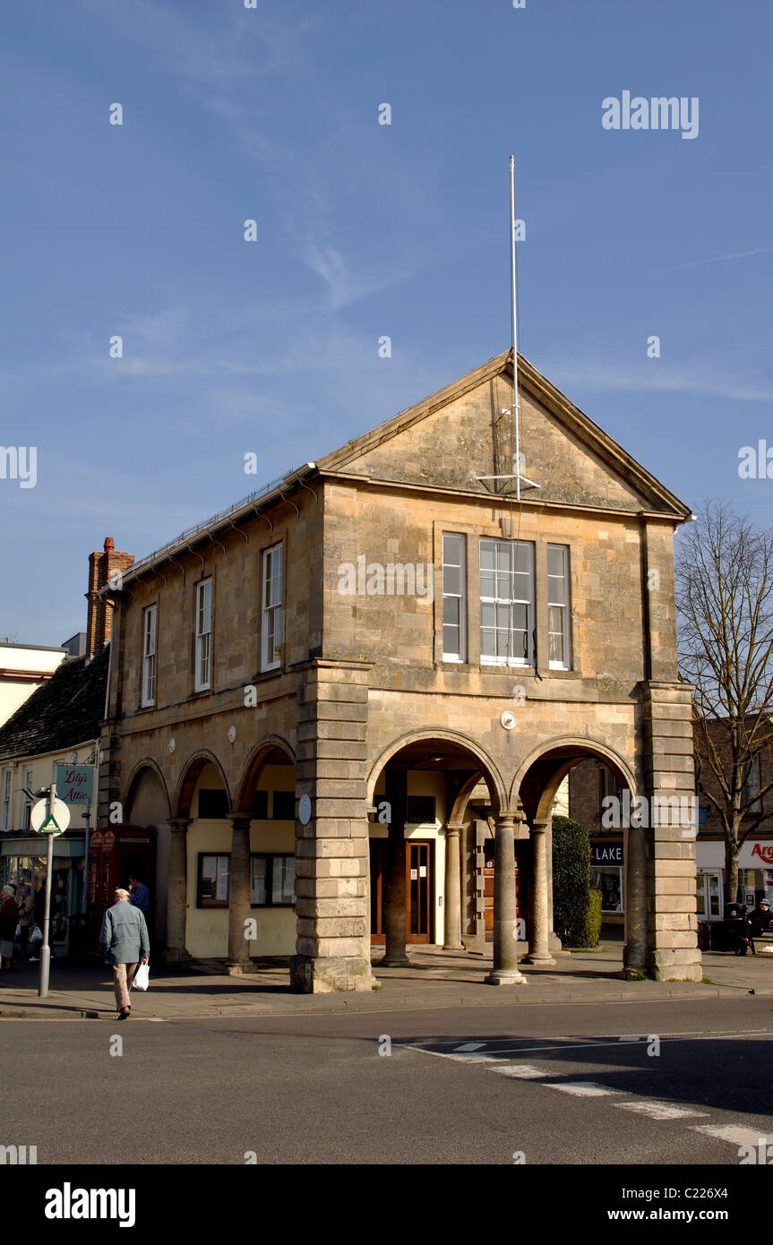 Witney town centre hi-res stock photography and images - Alamy