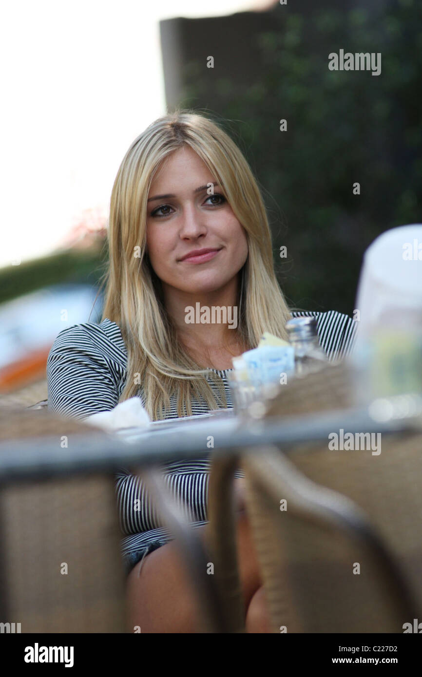 Kristin Cavaleri filming on the set of 'The Hills' in Orso restaurant ...