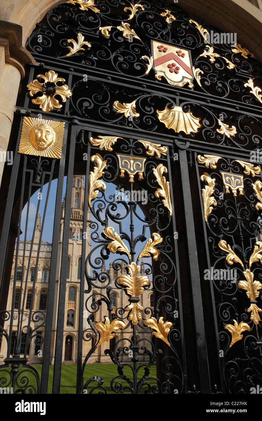 Oxford university gate entrance hi-res stock photography and images - Alamy