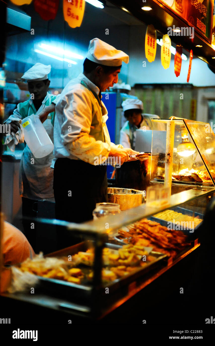 Chinese street food hi-res stock photography and images - Alamy
