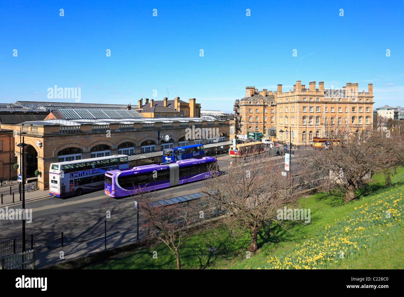 Buses including a ftr bendy bus outside York Railway Station and The ...