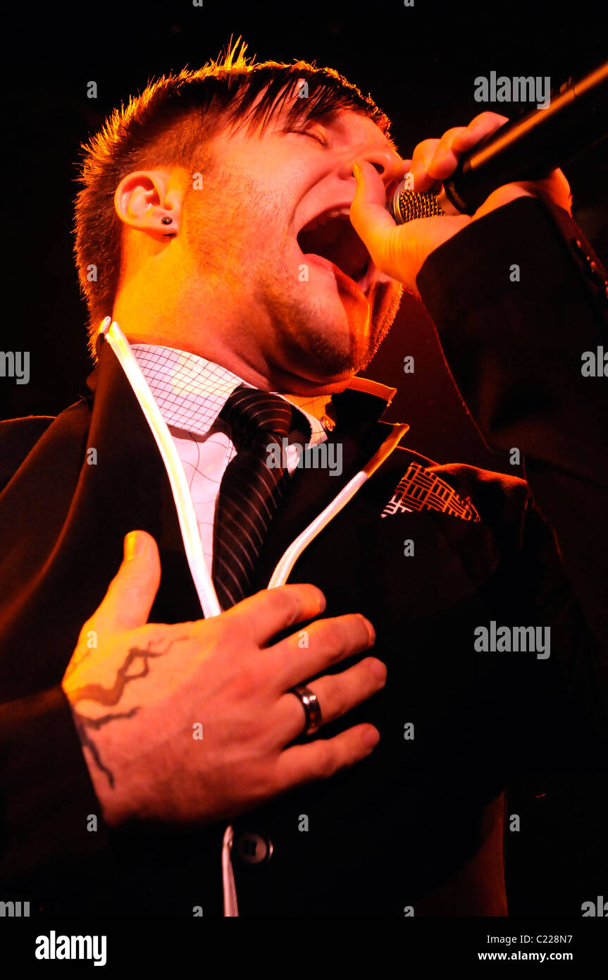 Blake Lewis (former contestant from American Idol) performing live at ...