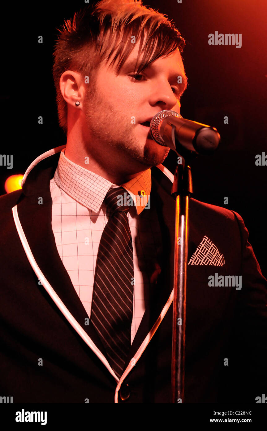 Blake Lewis (former contestant from American Idol) performing live at ...