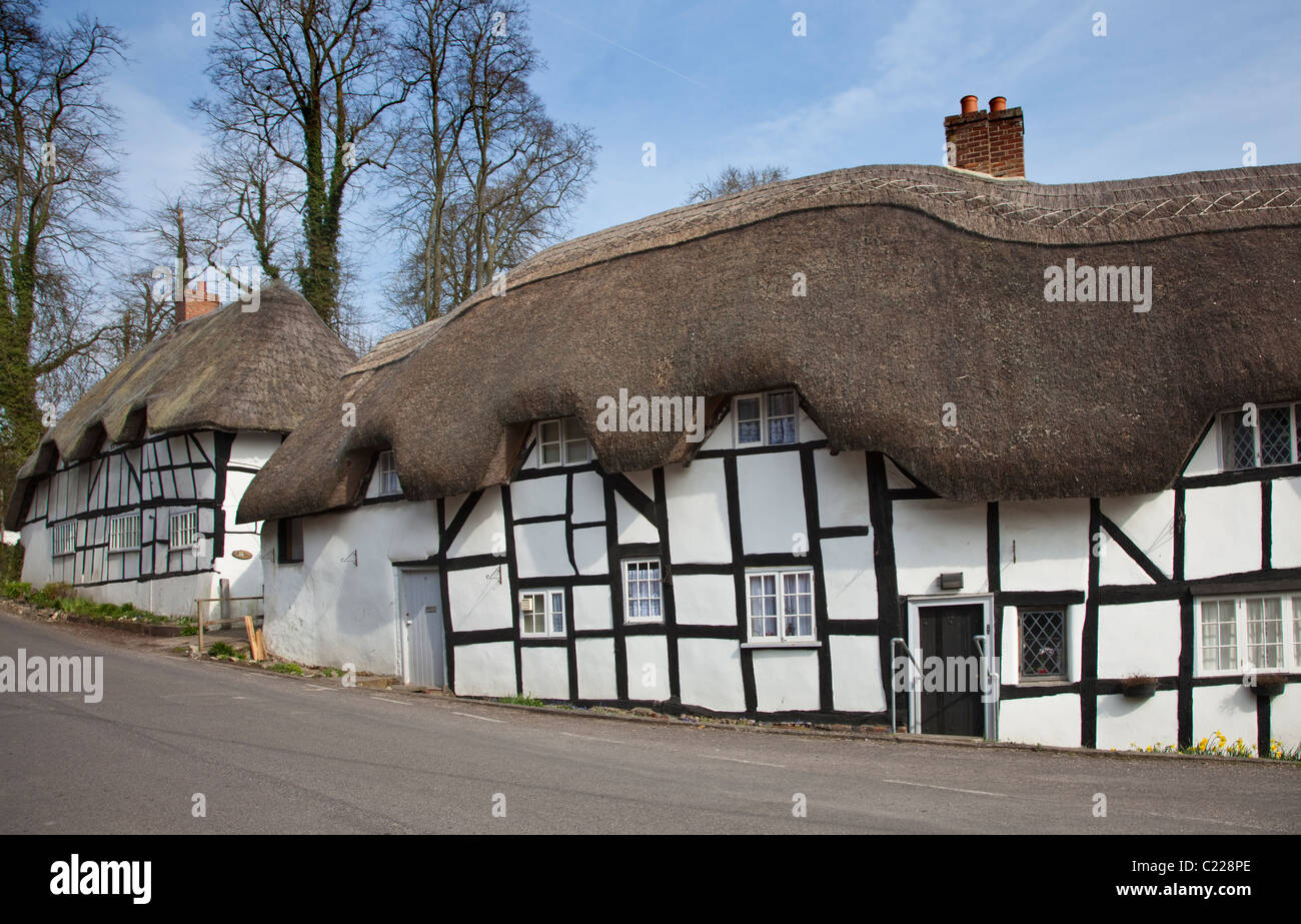 Cottages in Wherwell, Hampshire, England Stock Photo - Alamy