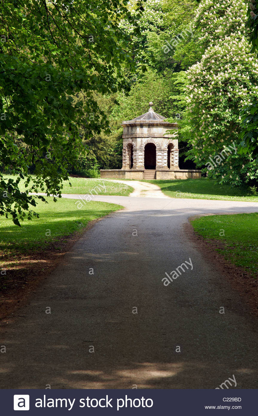 Cirencester Park Estate High Resolution Stock Photography and Images ...