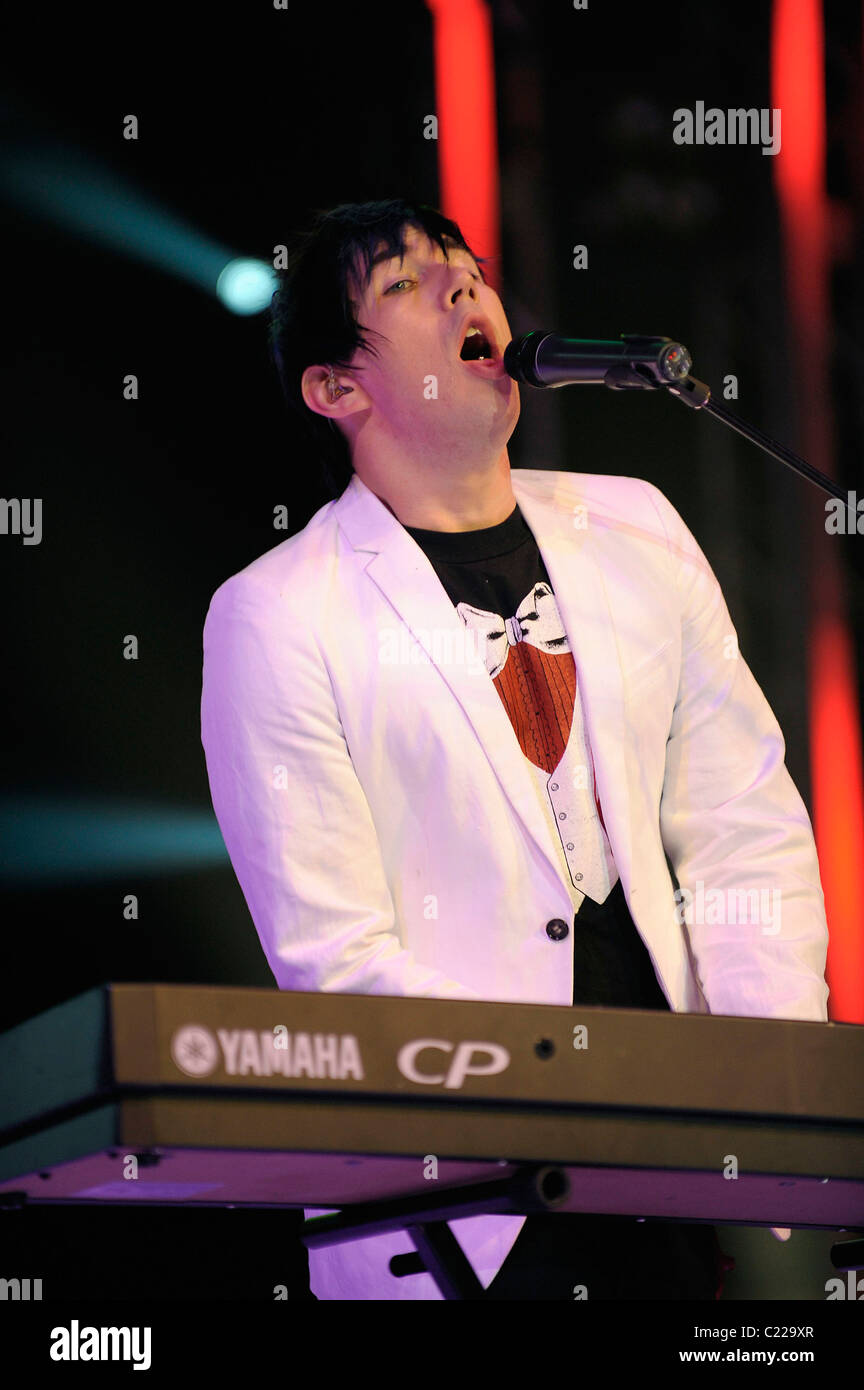 Josh Ramsay Bell Gala 2009 in aid of the SickKids Foundation held at ...