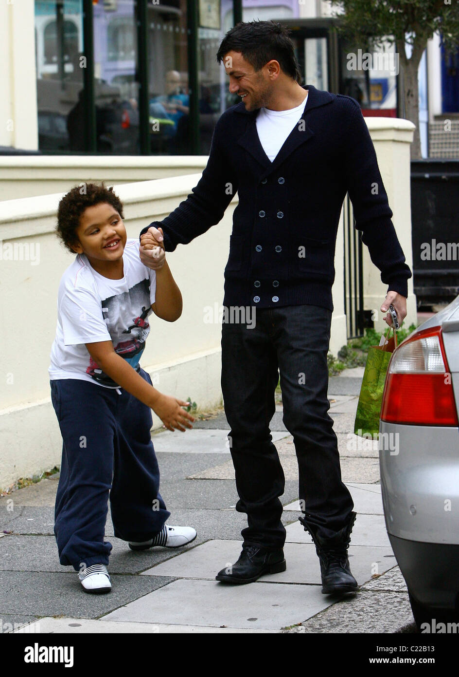 Peter Andre with his son Harvey leaving Starbucks Hove, England - 03.10 ...