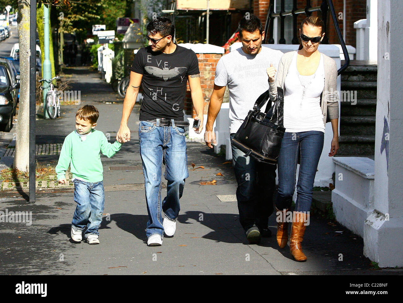 Peter Andre on his way to lunch at Toplinos restaurant with model ...