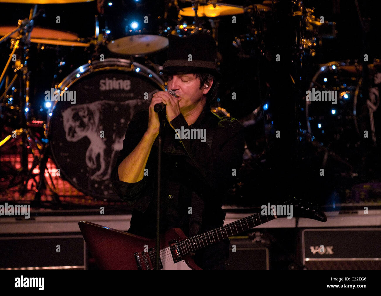 Stephan Jenkins Third Eye Blind performing at Revolution Live Fort ...