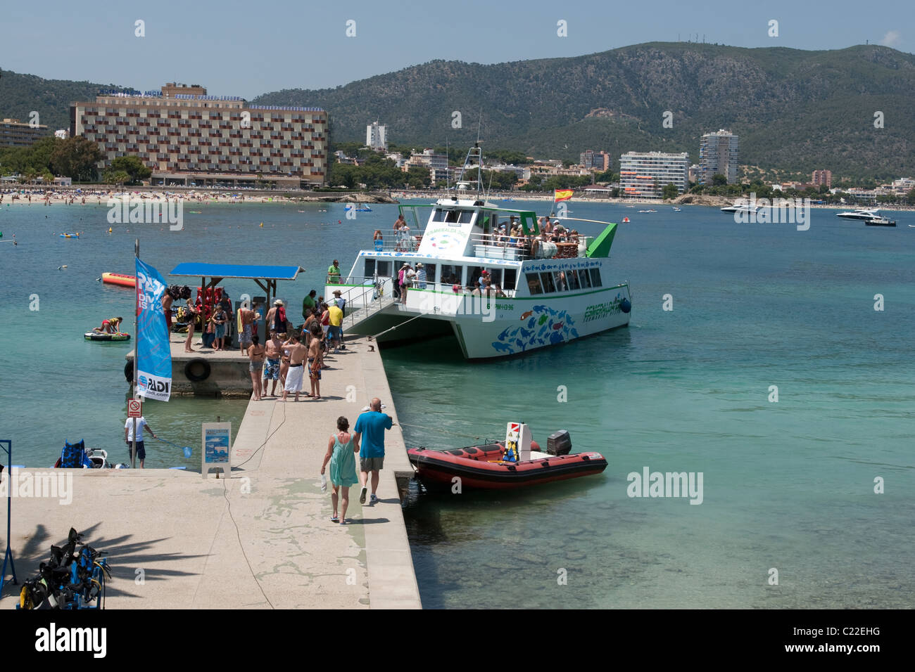 people tourists on pier touristic boat excursion Mallorca Majorca ...