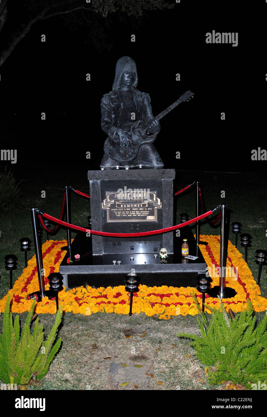 Johnny Ramone statue Johnny Ramone Tribute held at the Hollywood ...