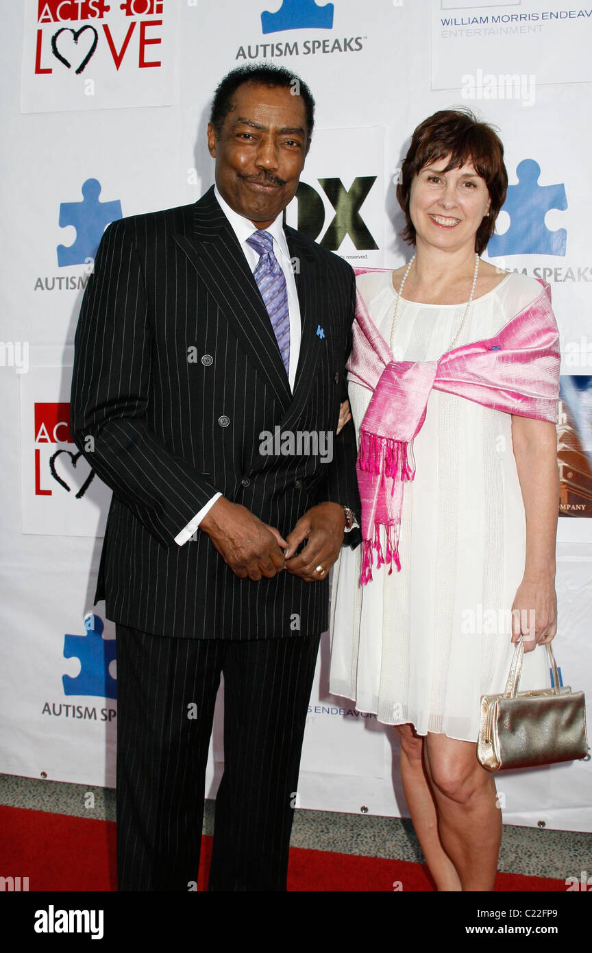 James Reynolds and Lissa Layng Autism Speaks' 7th Annual 'Acts Of Love ...