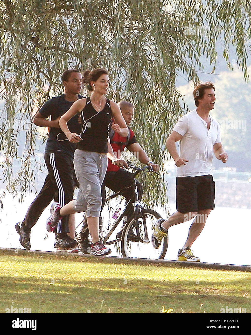 Tom Cruise, Katie Holmes and Connor Cruise keeping up on their physical ...