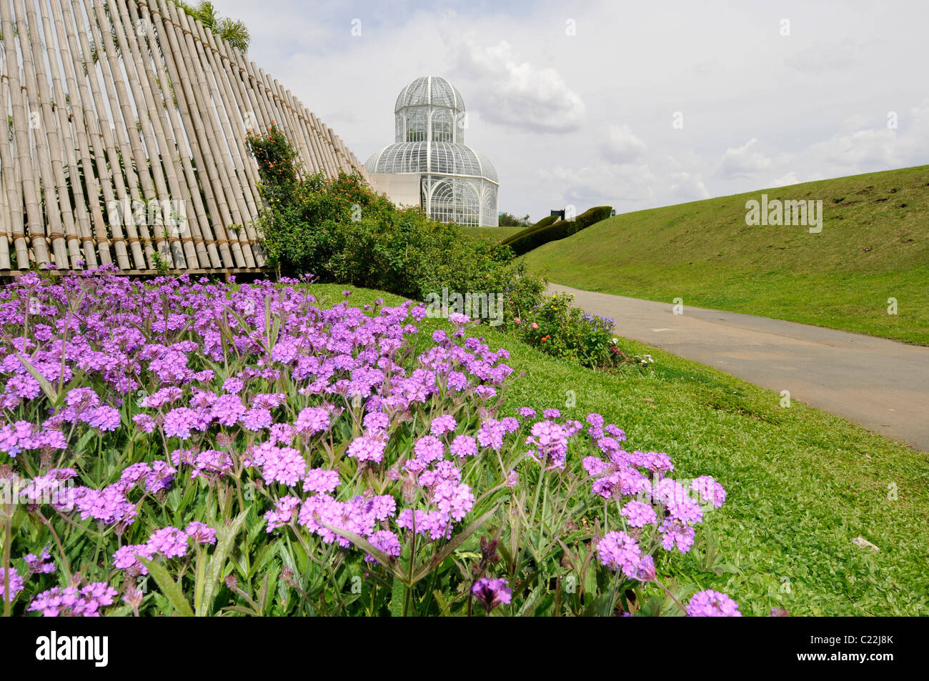 Flowers and the greenhouse at the botanical Garden of Curitiba "Jardim ...
