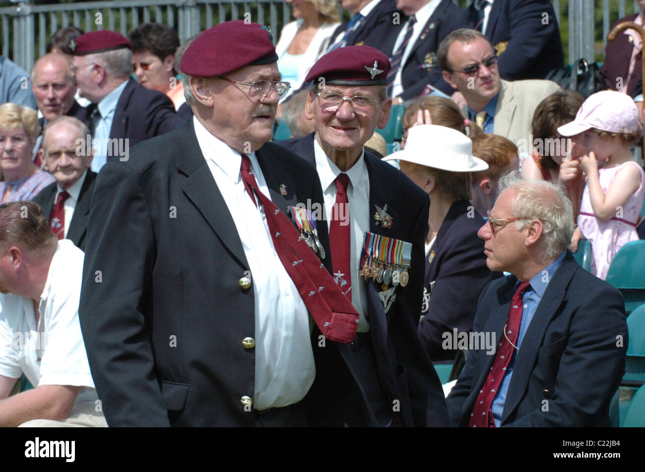 Old soldiers never die hi-res stock photography and images - Alamy