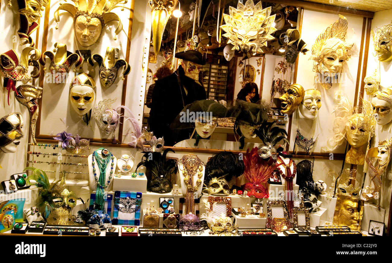 Mask shop window, Venice Italy Stock Photo - Alamy