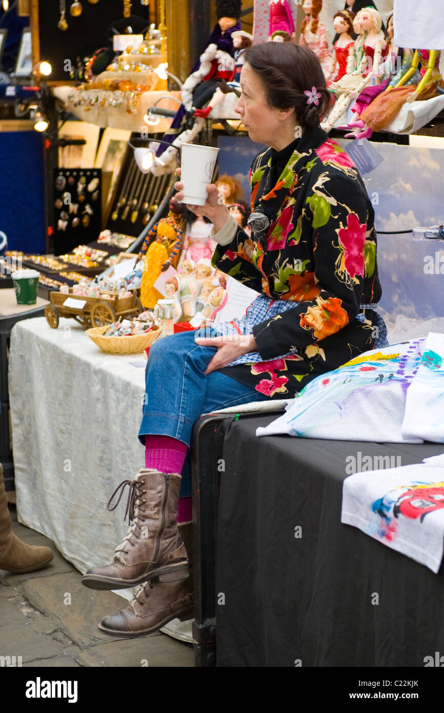 Jewellery stall covent garden market hi-res stock photography and ...