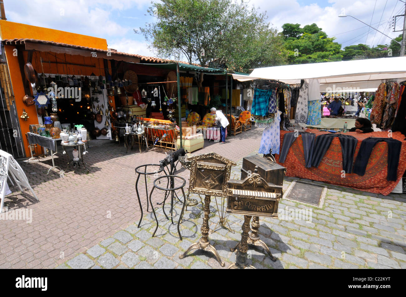 Embu das artes hi-res stock photography and images - Alamy