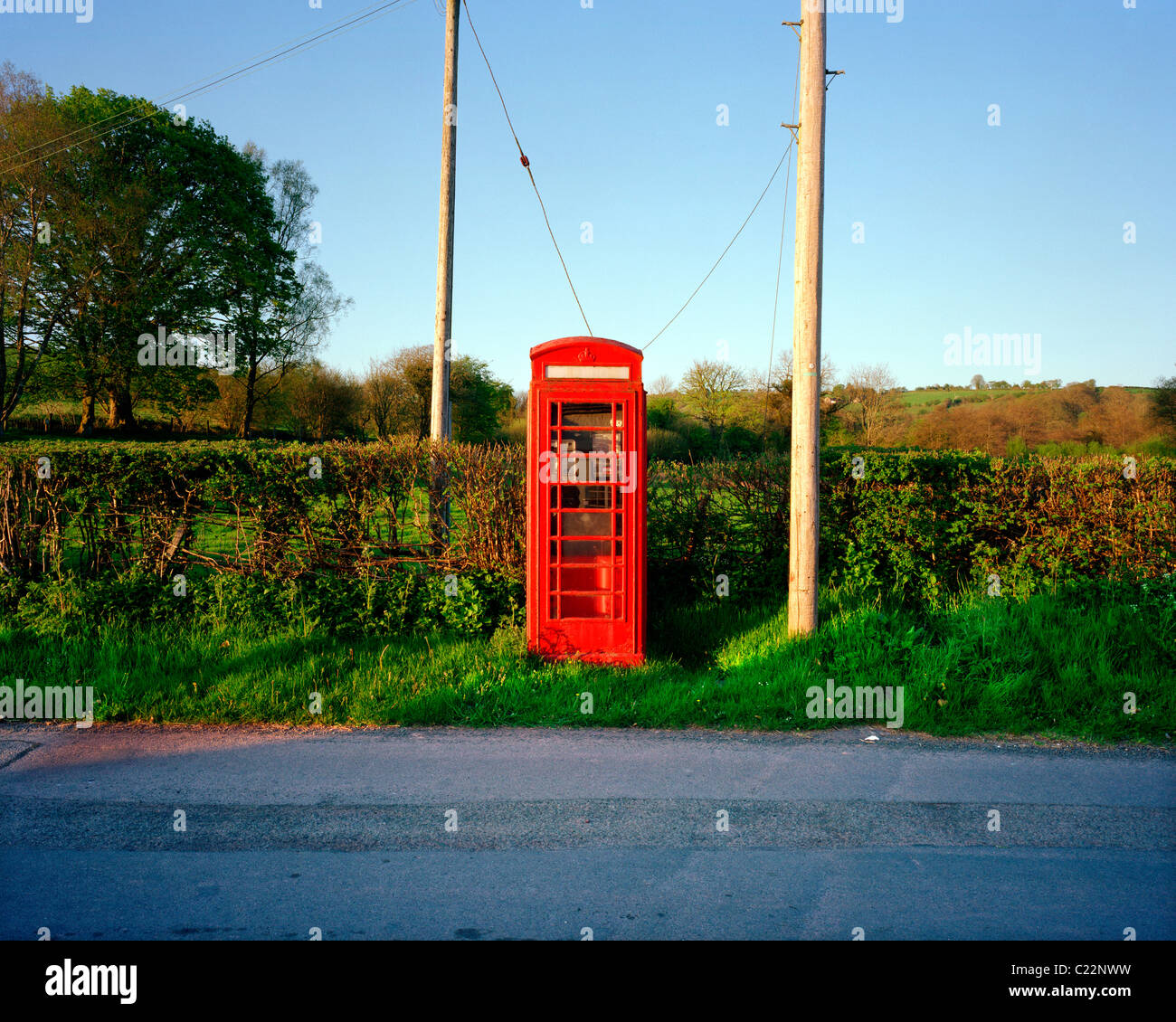 6 Red Telephone Boxes High Resolution Stock Photography and Images - Alamy
