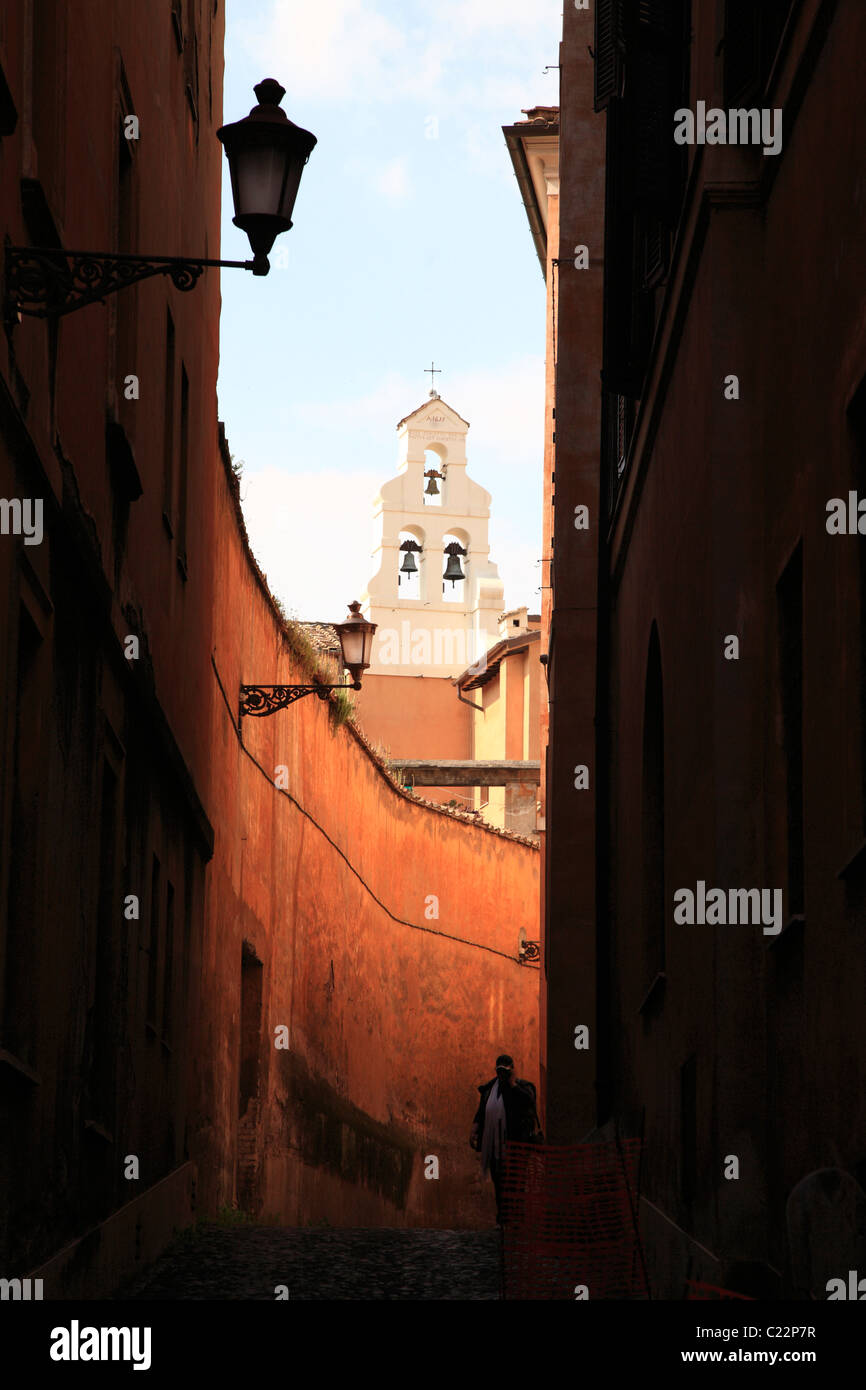 hidden secluded back alley behind trevi Fountain in Rome Stock Photo ...