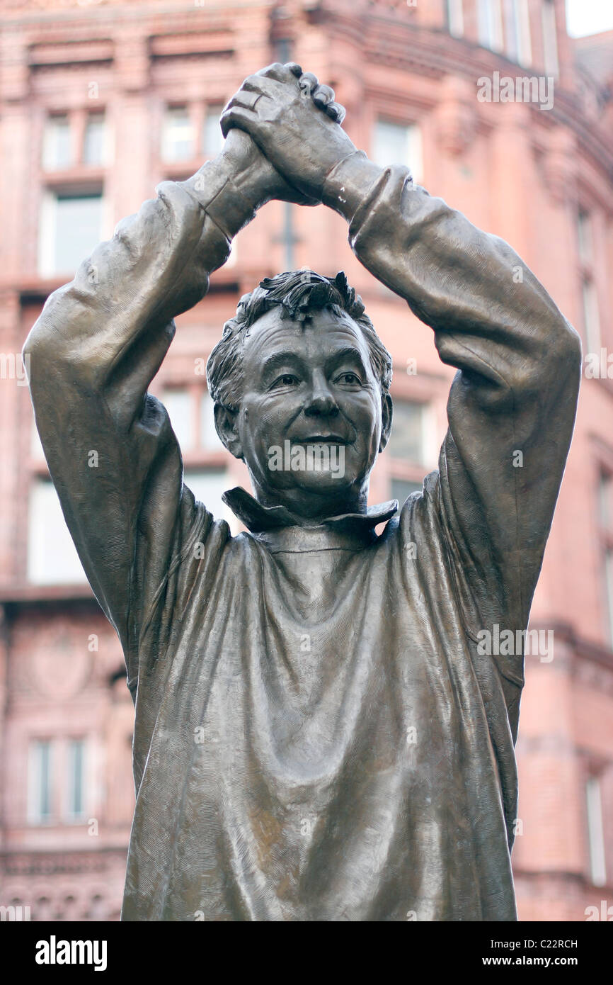 The bronze statue of Brian Clough OBE in Nottingham City Centre Stock ...