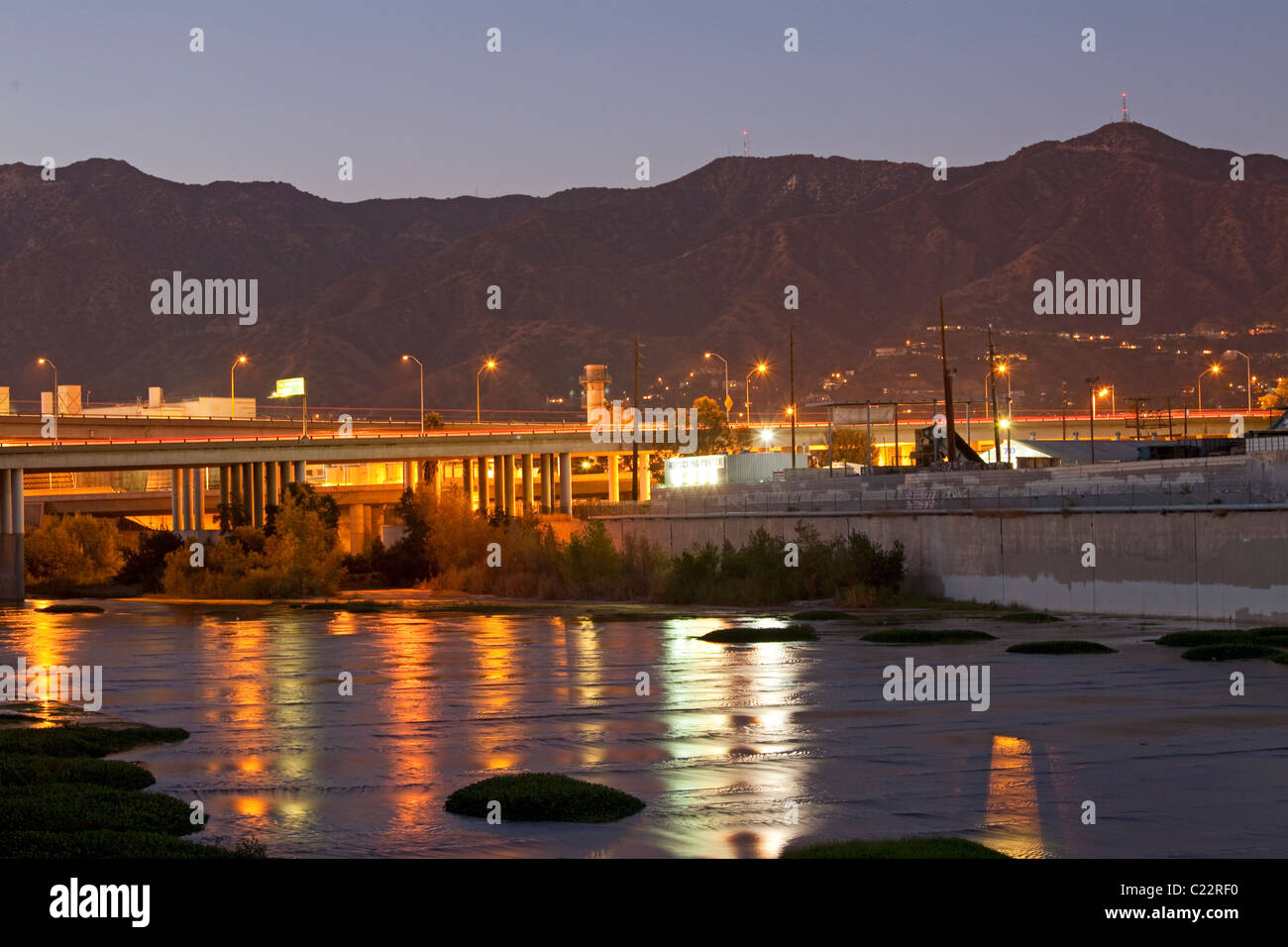 Los Angeles River with San Gabriel Mountains in background. Los Angeles ...