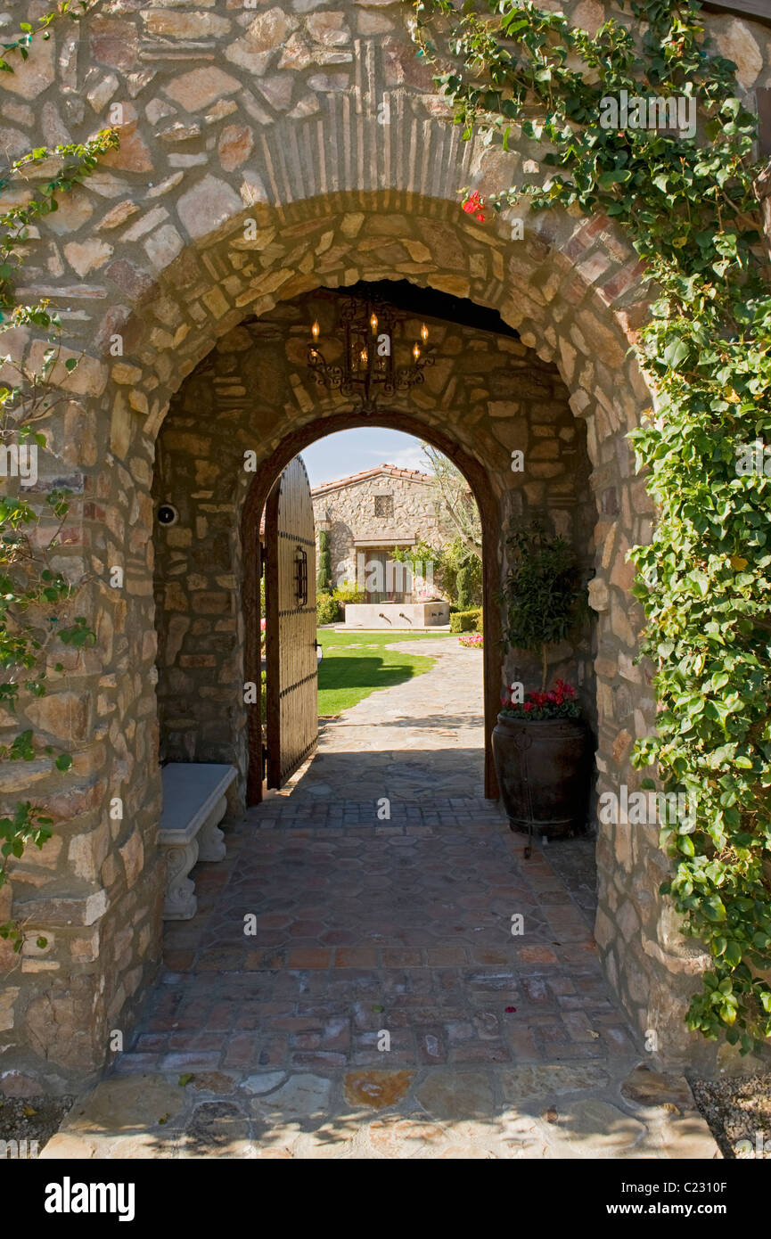 Shaded house hi-res stock photography and images - Alamy