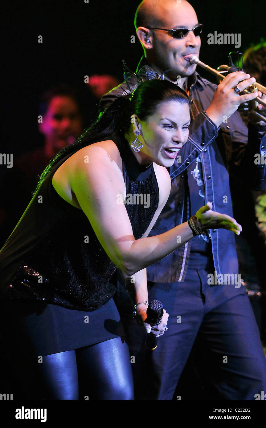 Latin singer olga tanon performing hi-res stock photography and images ...