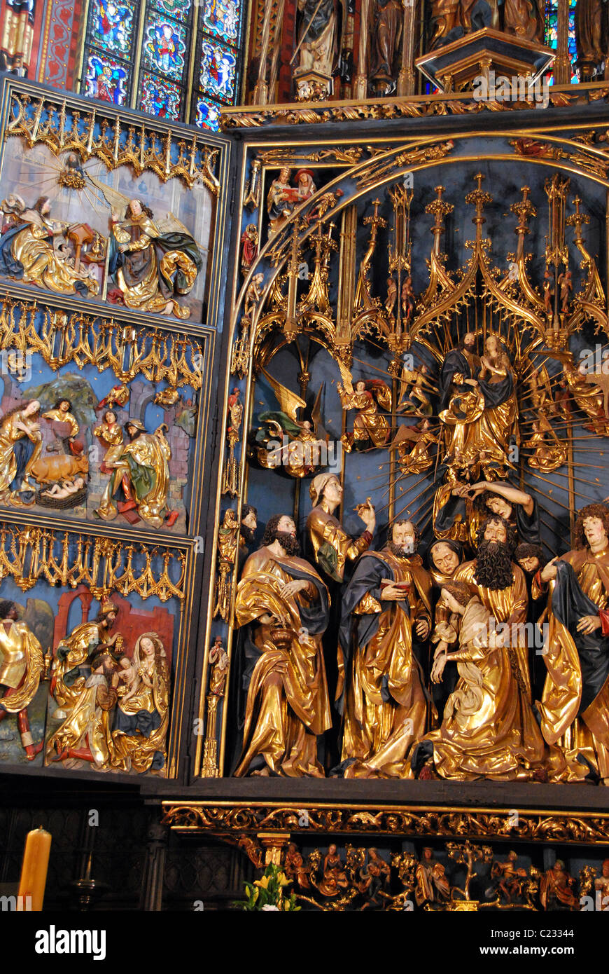 Krakow st mary’s basilica altar hi-res stock photography and images - Alamy