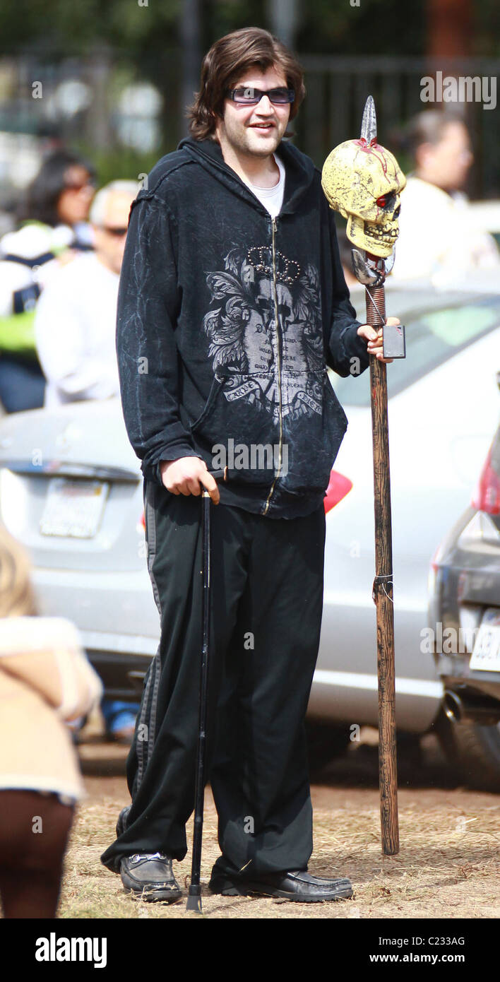 Jason "Gummi Bear" Davis visits Mr. Bones Pumpkin Patch in West ...