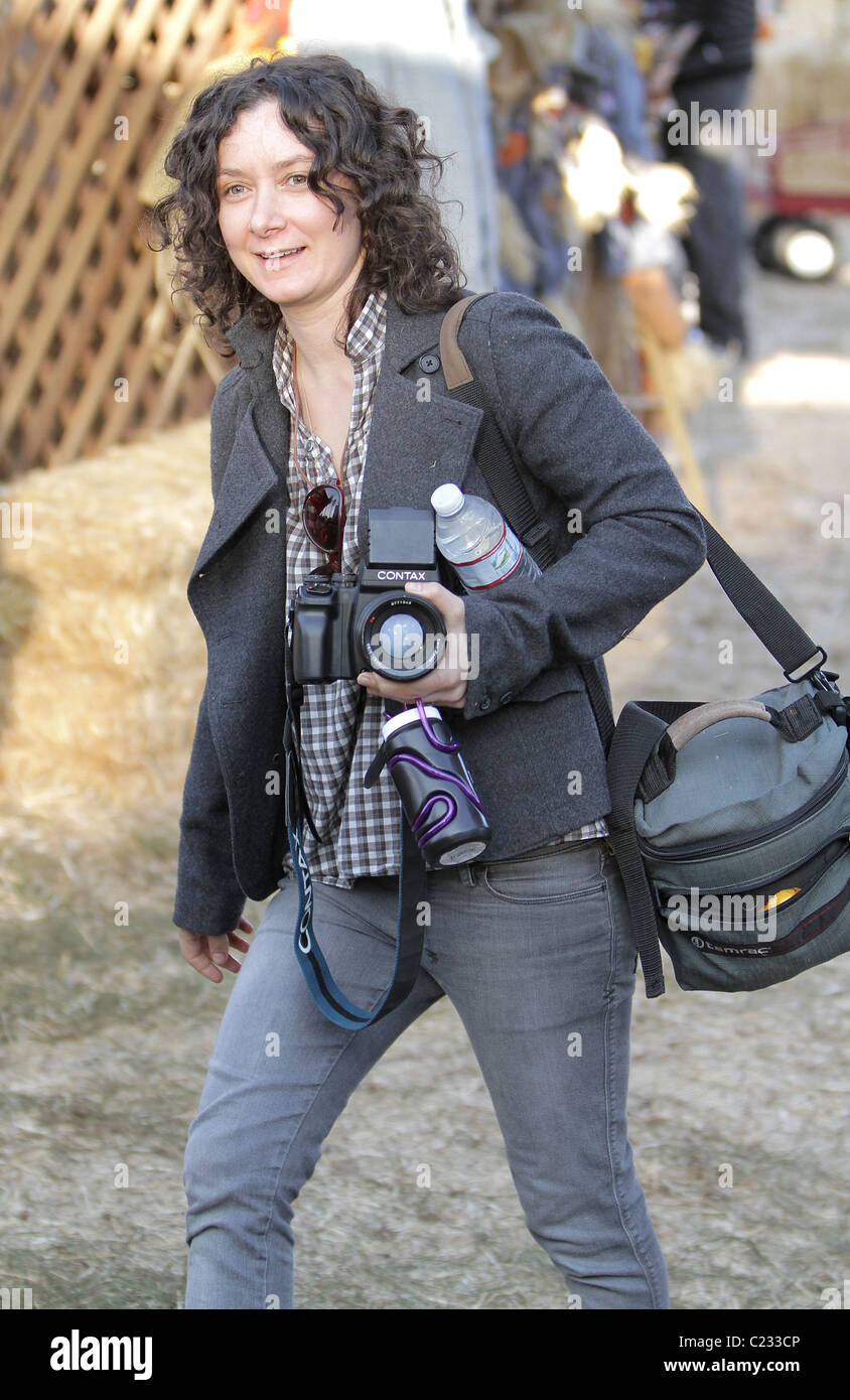 Sara Gilbert visits Mr. Bones Pumpkin Patch in West Hollywood Los ...
