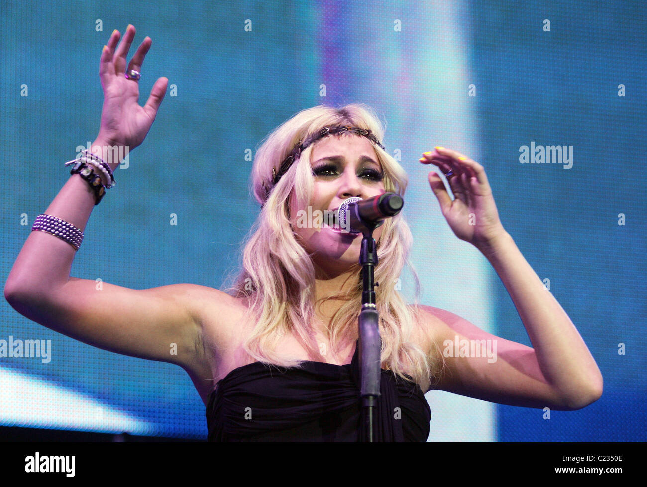 Pixie Lott performing live at The Annual Girl Guiding UK Big Gig at ...