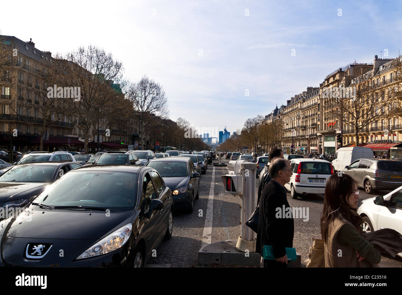 Paris circle traffic jam hi-res stock photography and images - Alamy