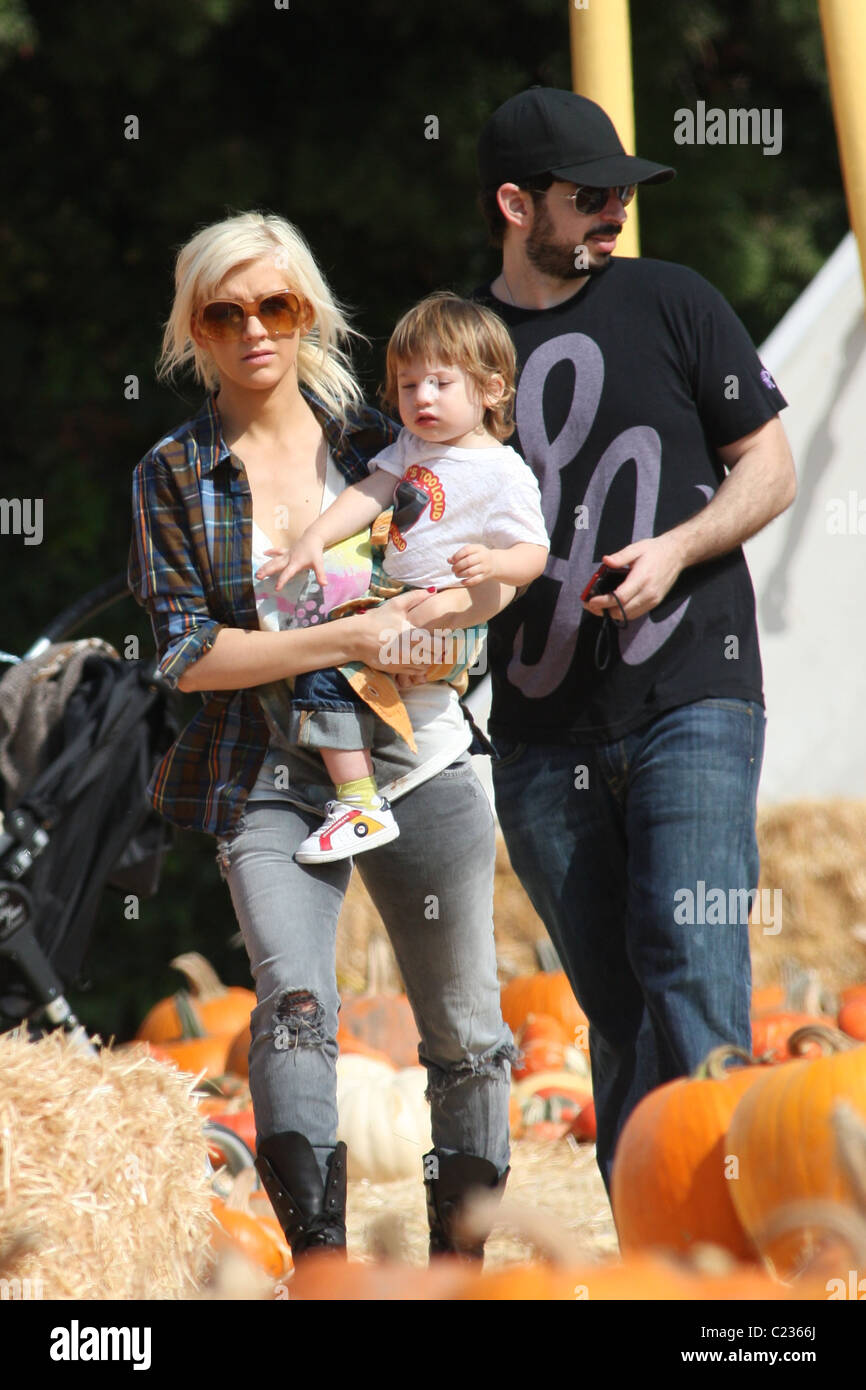 Mona Lisa Shirt High Resolution Stock Photography and Images - Alamy