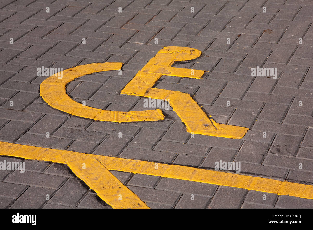 Disabled bay sign hi-res stock photography and images - Alamy