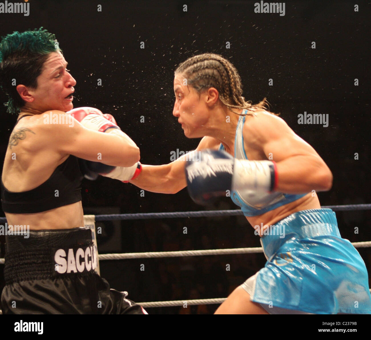 Women boxers hi-res stock photography and images - Alamy