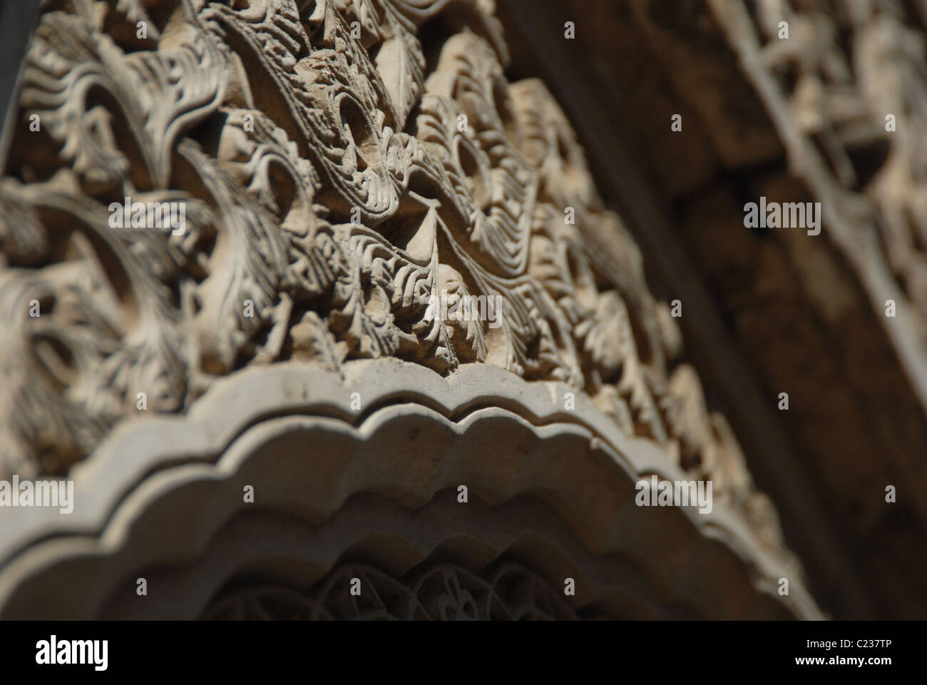 Detail of Arabesque pattern at the Alhambra, Granada Stock Photo - Alamy
