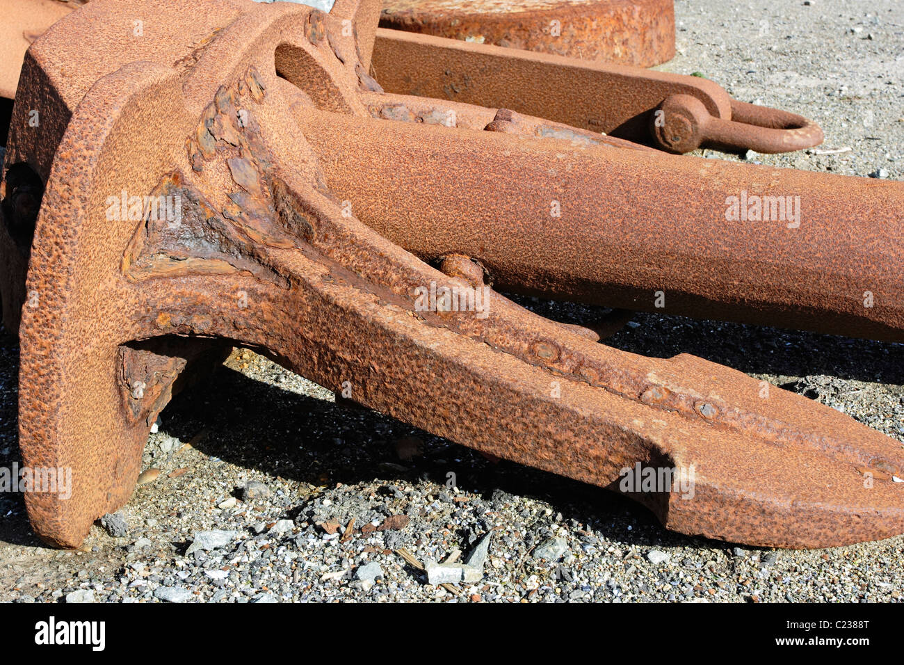 Rusting anchor hi-res stock photography and images - Alamy