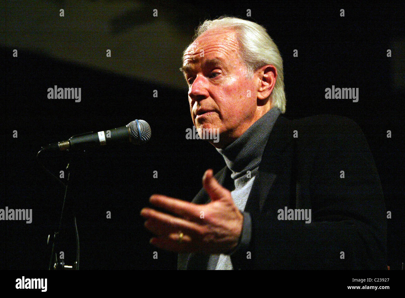 Actor/ Activist Mike Farrell (Mash) discusses his memoir 'Of Mule and ...