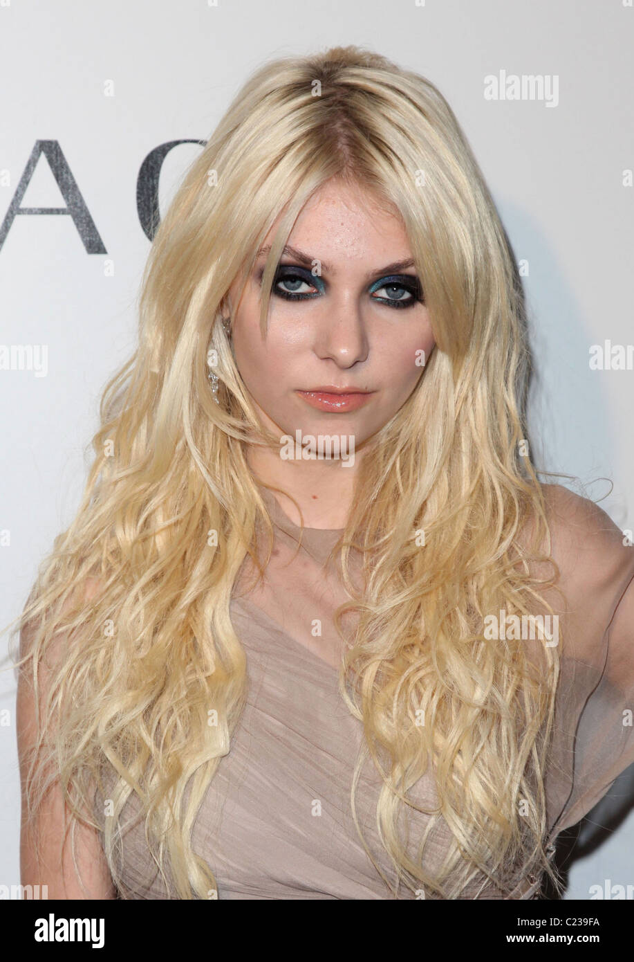 Actress Taylor Momsen2009 Whitney Museum Gala at The Whitney Museum of ...