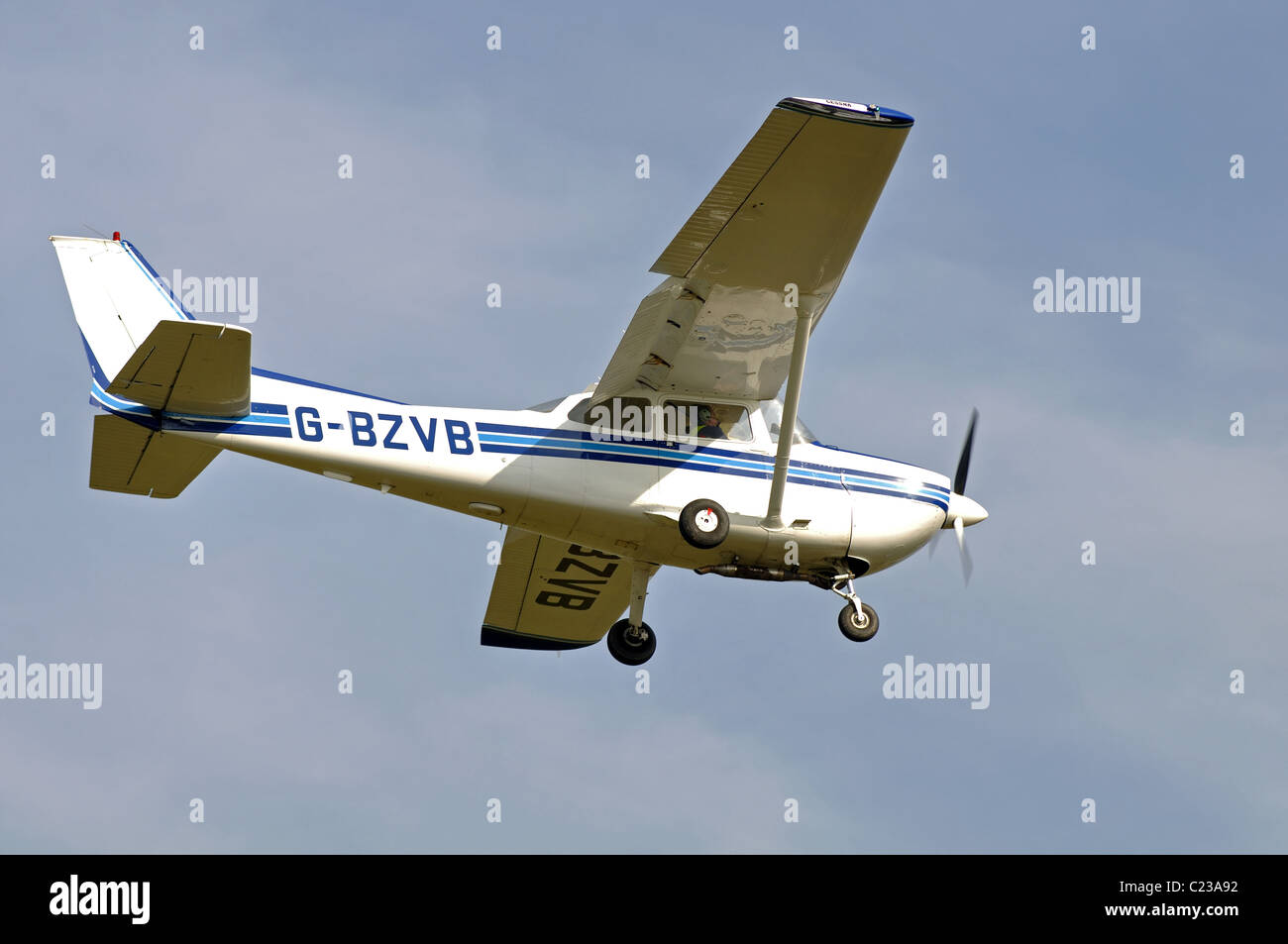 Cessna 172 aircraft hi-res stock photography and images - Alamy