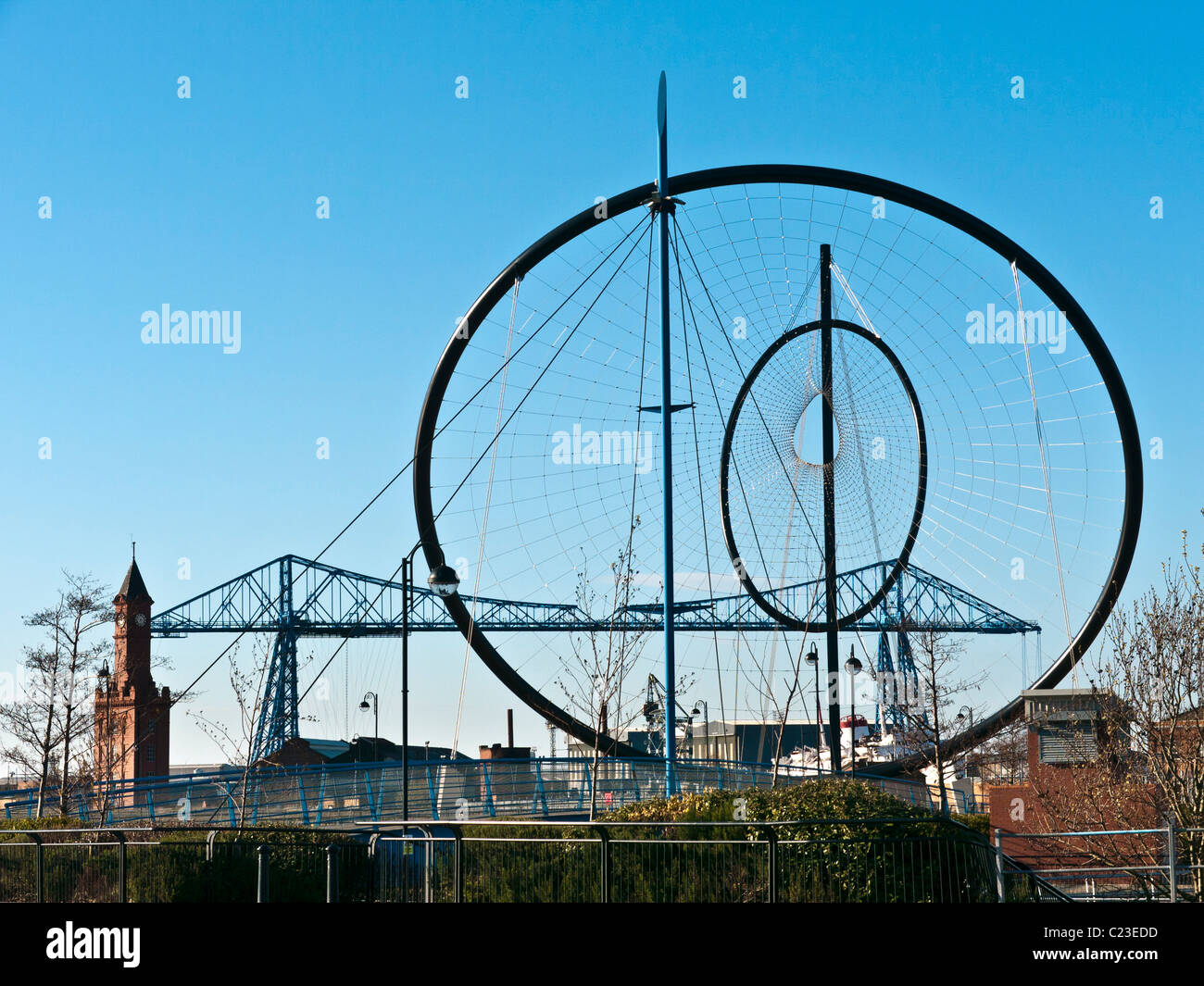 Temenos Sculpture Middlesbrough Dock, Middlesbrough by artist Anish ...