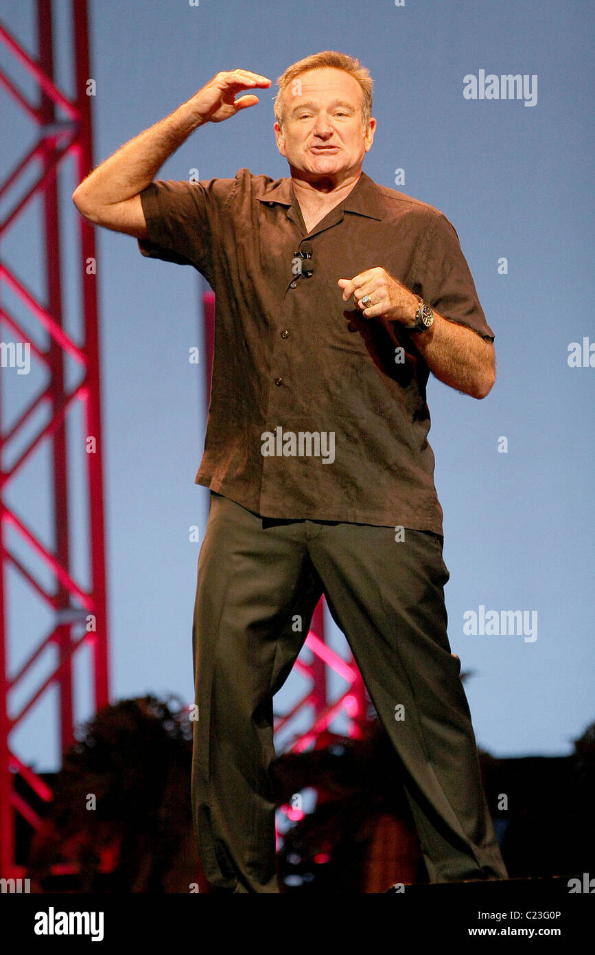 Robin Williams performing on stage at the Seminole Hard Rock Live ...
