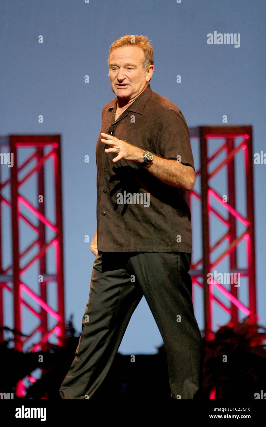 Robin Williams performing on stage at the Seminole Hard Rock Live ...