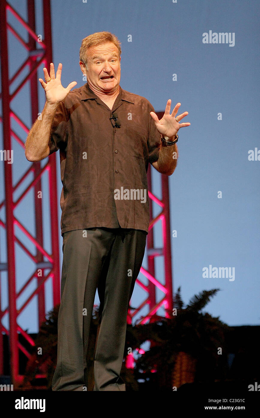Robin Williams performing on stage at the Seminole Hard Rock Live ...